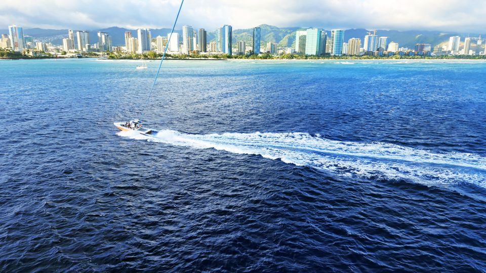 Oahu: Waikiki Parasailing - Introduction