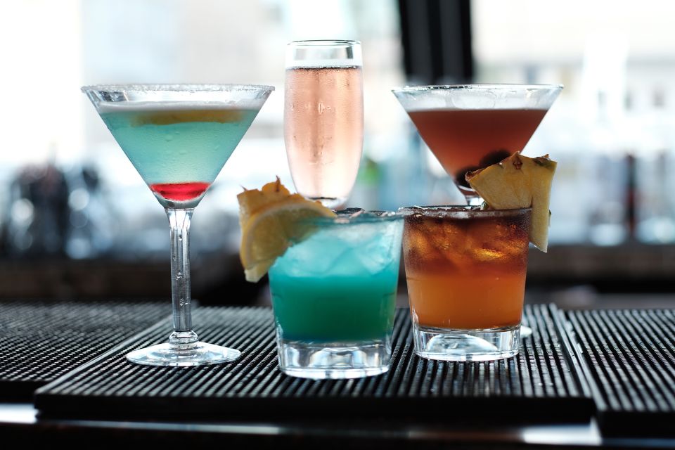 Oahu: Waikiki Sunset and Cocktail Cruise - Who Should Consider This Experience?