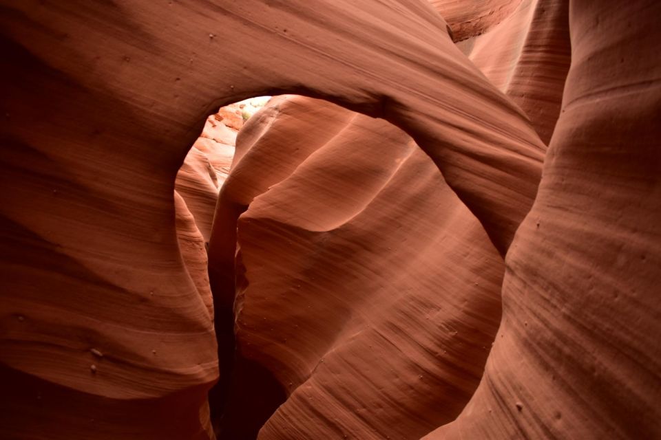 Page: Traditional Navajo Hogan Stay & Antelope Canyon Tour - Introduction