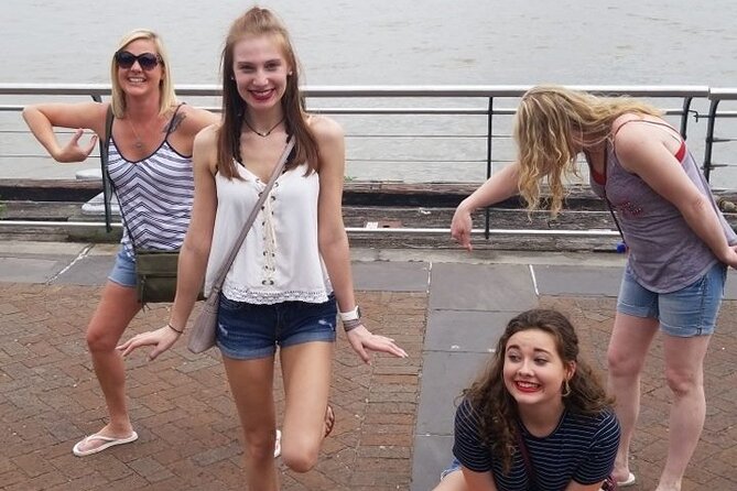 Participate in a Fun Scavenger Hunt in Branson by 3Quest Challenge - Who Will Love It?