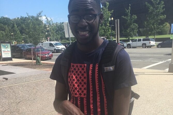 Participate in a Fun Scavenger Hunt in Burbank by Wacky Walks - The Experience in Detail