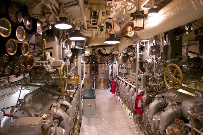 Pearl Harbor USS Arizona & Bowfin Submarine - What to Expect From the Tour
