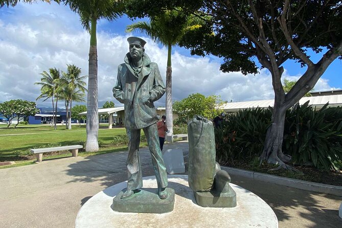 Pearl Harbor Visitor Center and Oahu Grand Circle Island Tour - FAQ