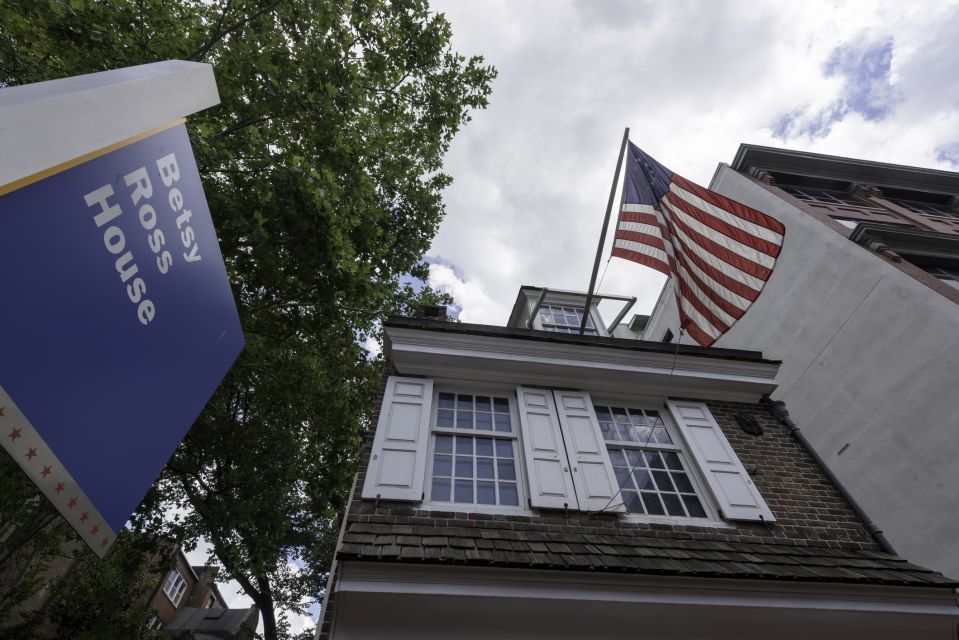 Philadelphia: Ghosts of Philadelphia Walking Tour - A Close Look at What the Tour Offers