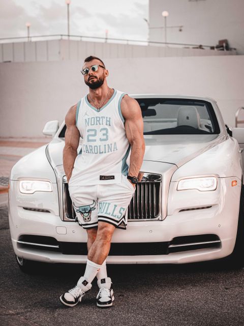 Photo tour of the most popular places in Miami Beach - Who Should Consider This Tour?