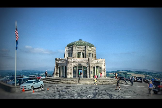 Portland Sightseeing Tour Including Columbia Gorge Waterfalls - The Experience in Perspective