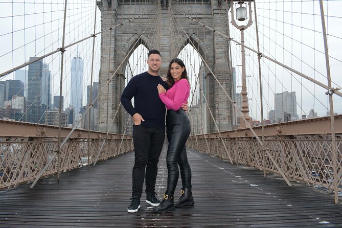 Private Brooklyn Bridge and Dumbo Professional Photoshoot - Meeting Points and Logistics