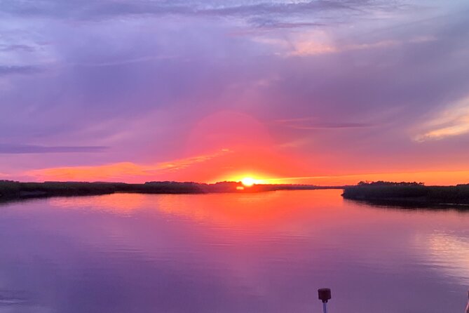 Private Charleston Sunset & Dolphin Cruise