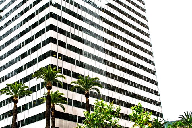 Private Layover Los Angeles Tour with Pickup from LAX - Santa Monica, Venice - FAQs