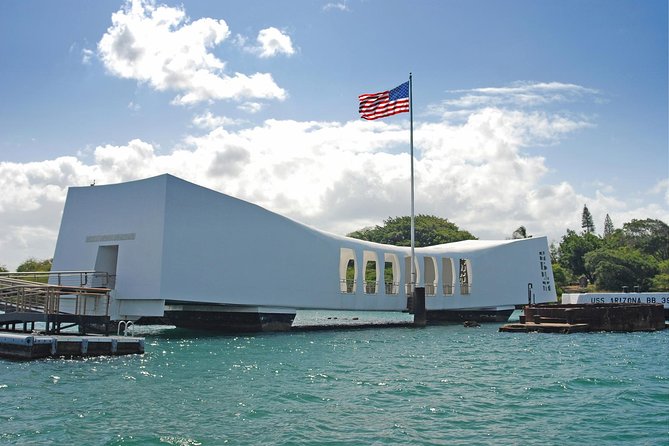 Private Pearl Harbor and Scenic Oahu Tour - Additional Factors to Consider