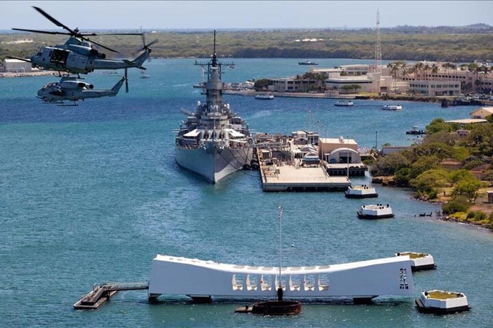 Private Pearl Harbor USS Arizona and USS Missouri - Key Points