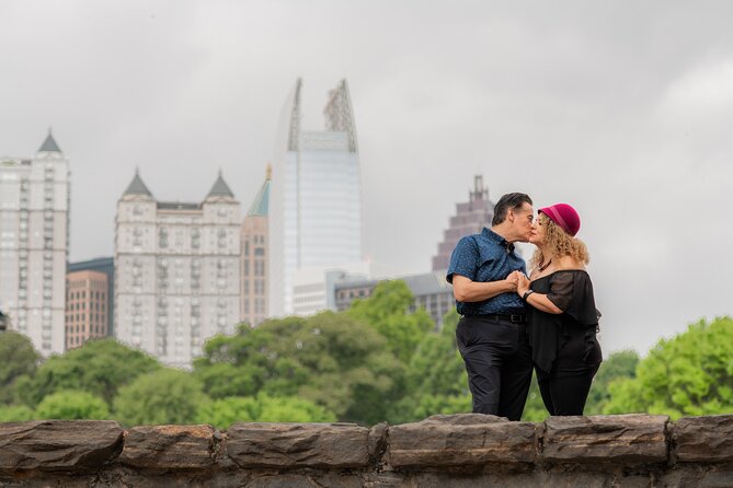 Private Professional Holiday Photoshoot in New Orleans - FAQs