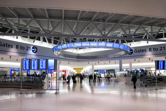Private Transfer from JFK Airport to NYC Hotels every hour.