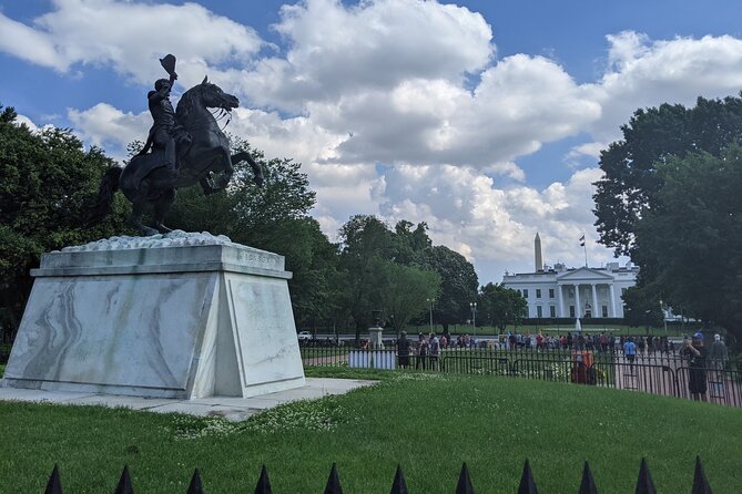 Residences of the Presidentses Walking Tour: Lafayette Square & Foggy Bottom - Exploring Washington’s Presidential Residences: Lafayette Square & Foggy Bottom Walking Tour