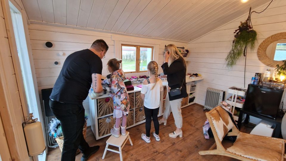 Reykjavik: Make an Icelandic Wool Monster - The Crafting Experience: What Makes It Special