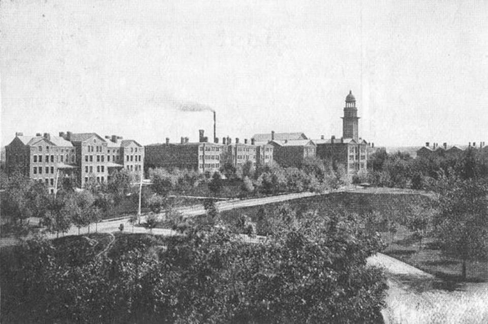 Rochester: "To Heal the Sick" Mayo Clinic Tour - Practical Details