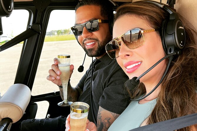 Romantic Miami 50-Min Plane Tour With Champagne - What Makes This Tour Stand Out?