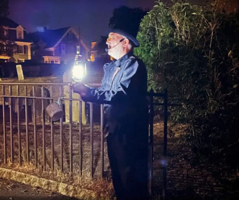 Salem: Haunted Footsteps Ghost Tour - Introduction: A Spooky Stroll Through Salem