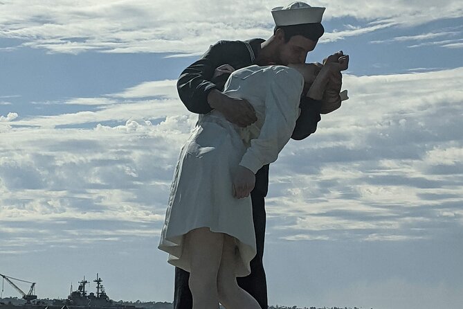 San Diego Harbor Scavenger Hunt Walking Tour and Game - Key Points