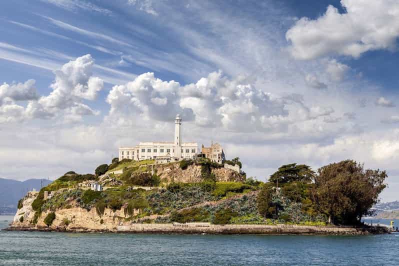 San Francisco: Alcatraz Island & Chinatown Walking Tour - A Detailed Look at the Tour