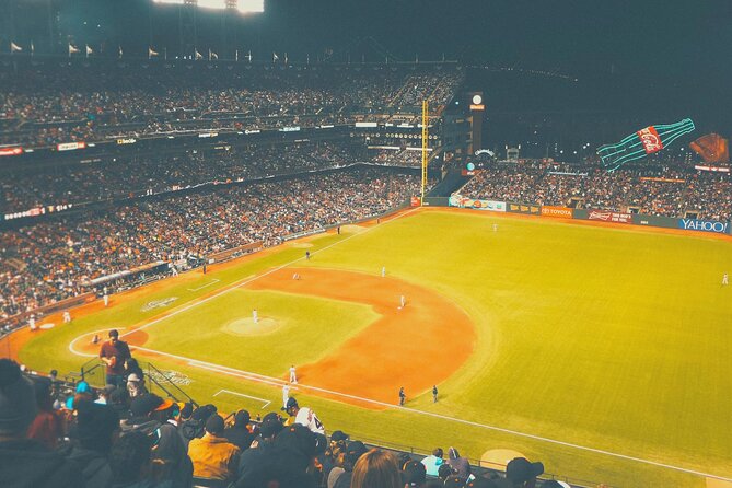 San Francisco Giants Baseball Game at Oracle Park - Is This Tour Worth It?