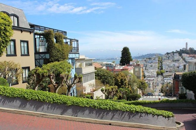 San Francisco Urban Hike: Coit Tower, Lombard Street and North Beach - An Authentic and Active Way to See San Francisco