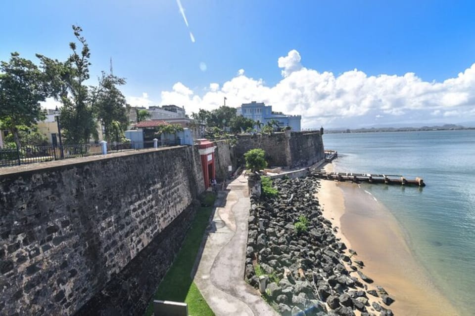 San Juan: Walking Tour with Expert Guide - Exploring Old San Juan with a Guide