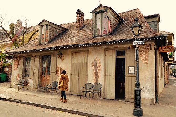 Scandalous Cocktail Hour Tour - Key Points