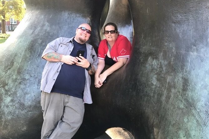 Scavenger Hunt in Chicago by Wacky Walks - What Can You Expect at Key Stops?