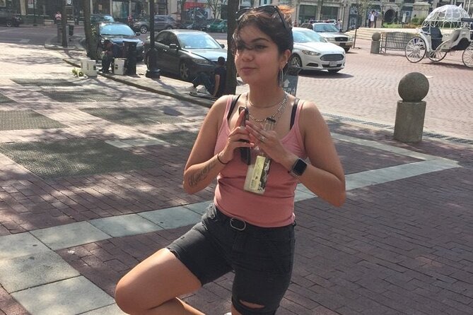 Scavenger Hunt in Chicago by Wacky Walks - FAQ