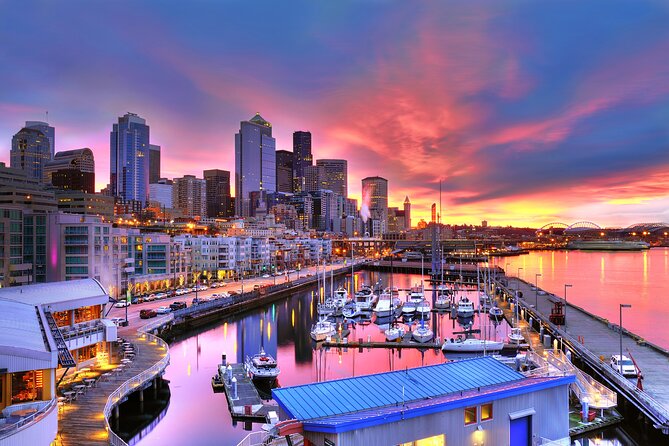 Seattle Enchanting Night Tour with Space Needle and Skywheel - The Experience in Detail