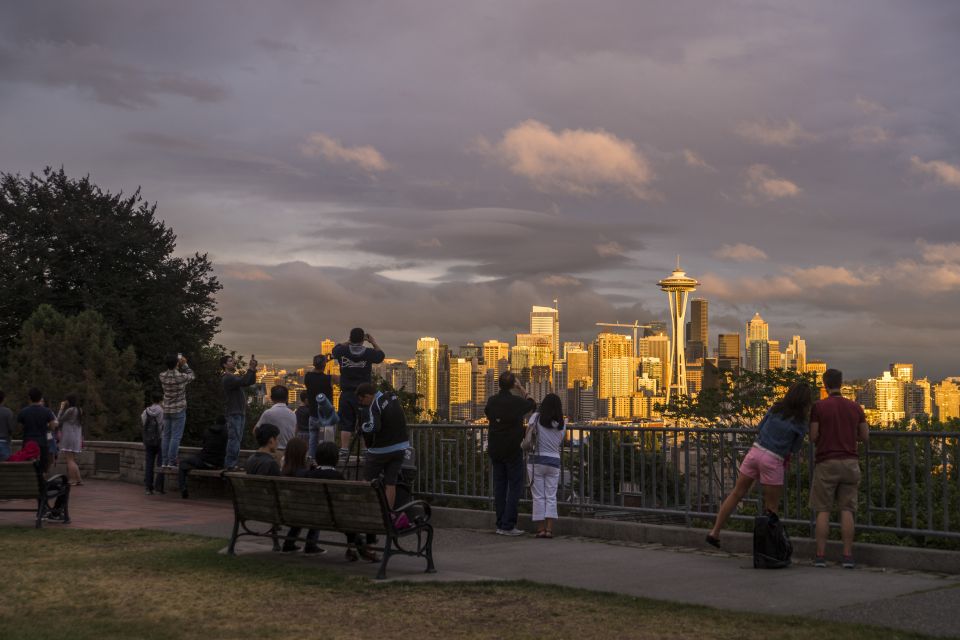 Seattle: Night Tour with Local Guide - Who Should Consider This Tour?