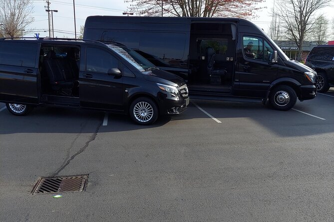 Seattle, WA Hourly Rental Around Town & Sightseeing - The Experience Breakdown