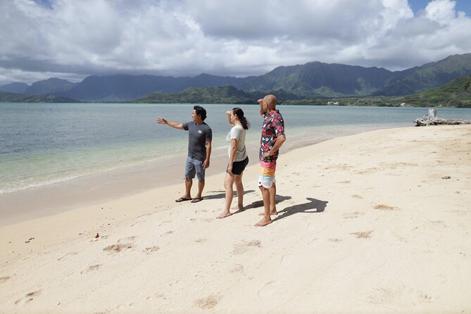 Skip the Crowds: Secret Oahu Half Circle Tour with a Local - FAQs