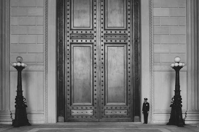 Skip-the-line National Archives Building Exclusive Guided Tour - In-Depth Review of the Experience