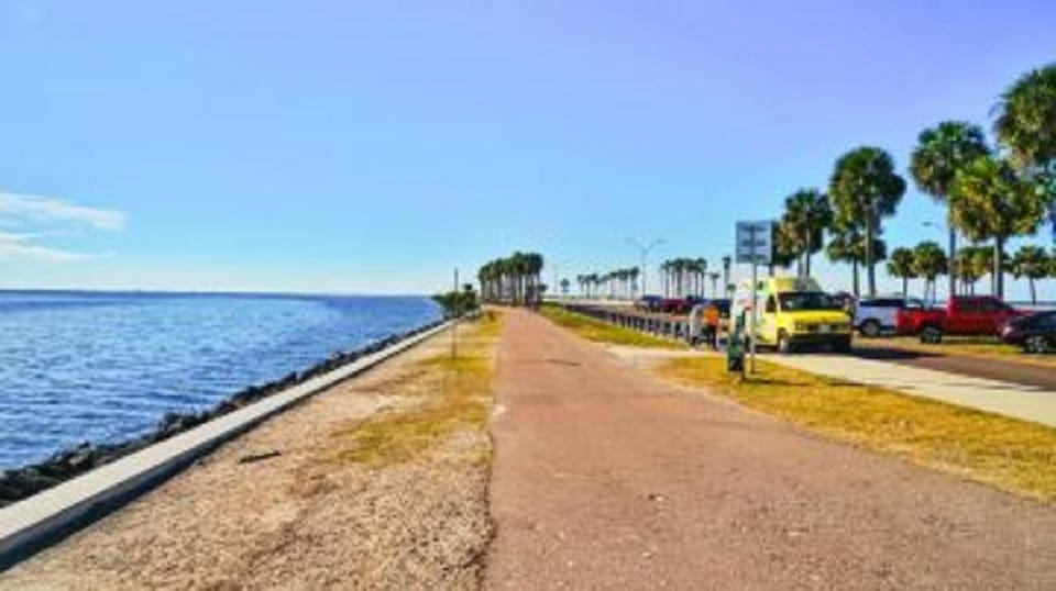 Small Group Death Valley,Rhyolite Ghost Day Tour from LV - Key Points