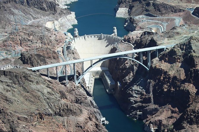 Small Group El Dorado Canyon, 7 Magic Mountains & Hoover Dam Tour - Who Should Take This Tour?