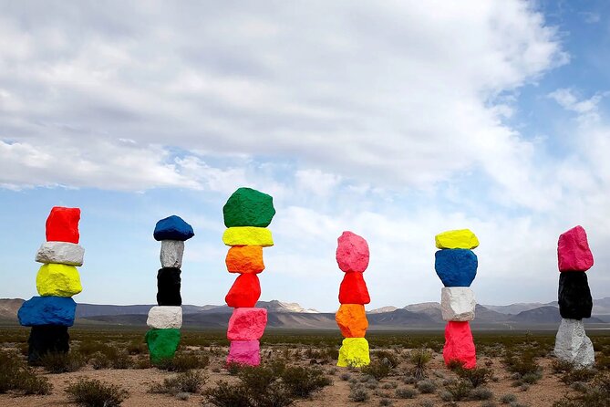 Small Group Grand Canyon, Hoover Dam and 7 Magic Mountains Tour - What Makes This Tour Stand Out