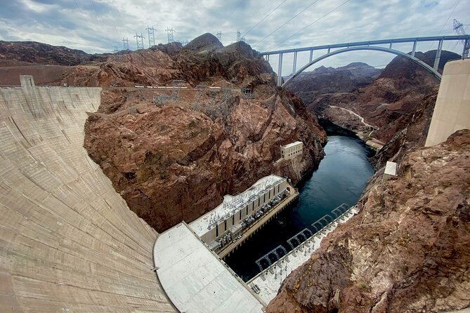 Small Group Hoover Dam: From Above, On Top and Below Tour - Transportation and Group Size