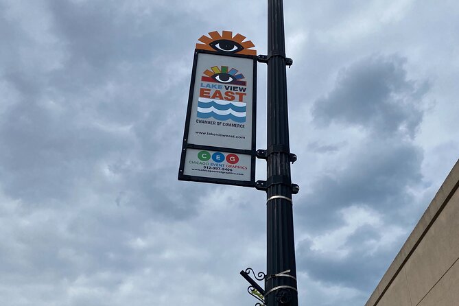 Small-Group Tour of Chicago Neighborhoods - North and South Side - Transportation and Group Size: Making It Easy and Personal