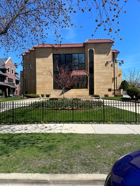 Soul House Tour - A Closer Look at the Soul House Tour