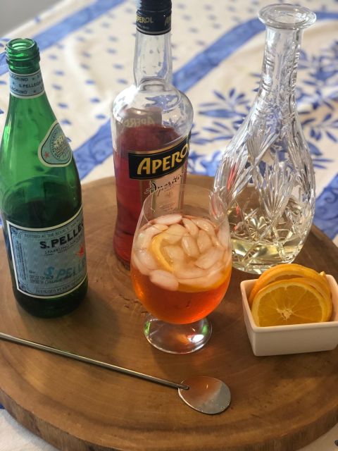 South Beach Miami Beach: Cocktails and Bites Tour - Starting Point: The Charm of Espanola Way