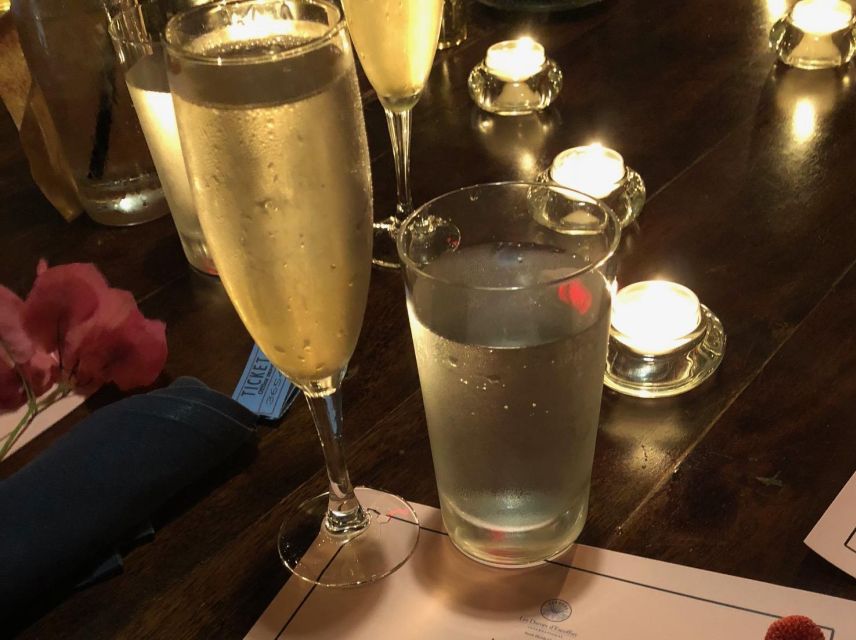 South Beach Miami Beach: Cocktails and Bites Tour - Learning From the Experts: Stories & Techniques