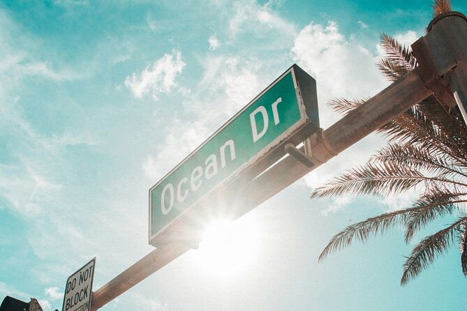 South Beach Top Highlights Tour with Lincoln Rd and Espanola Way - Charm and History of Espanola Way