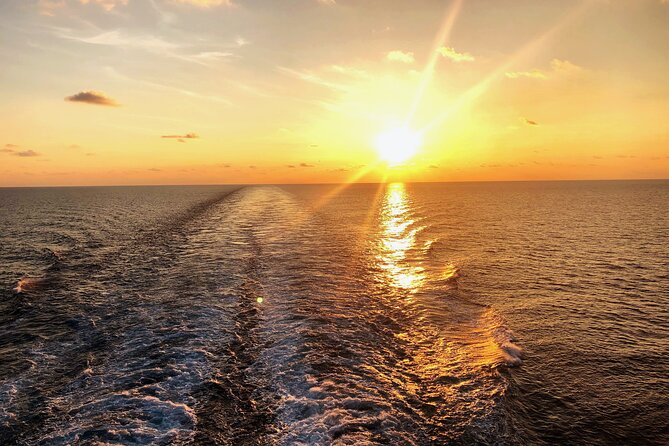 Spectacular Sunset Cruise - Key Points