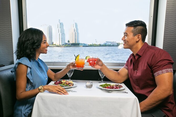 Spirit of Philadelphia Signature Lunch Cruise with Buffet