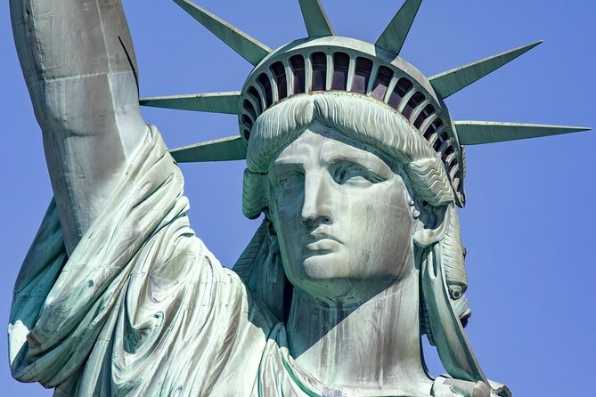 Statue of Liberty & Ellis Island Guided Tour with Ferry Transfers - A Closer Look at the Tour Experience