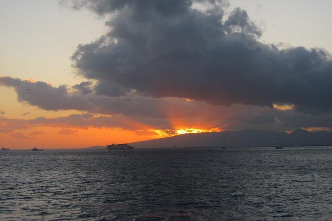 Sunset Cocktail Cruise Including Drinks and Appetizers West Oahu - Who Will Love This Experience?