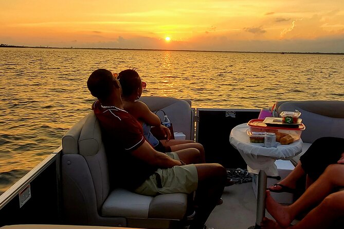 Sunset / Harbor & Bay Cruise in Destin with Complimentary Wine - Who Is This Tour Perfect For?