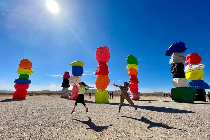 Sunset Hike and Photography Tour near Red Rock with Optional 7 Magic Mountains